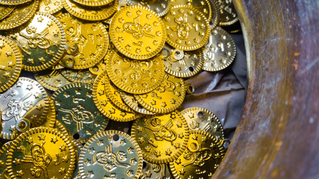 THE 5 BEST WAYS TO AVOID COUNTERFEIT COINS